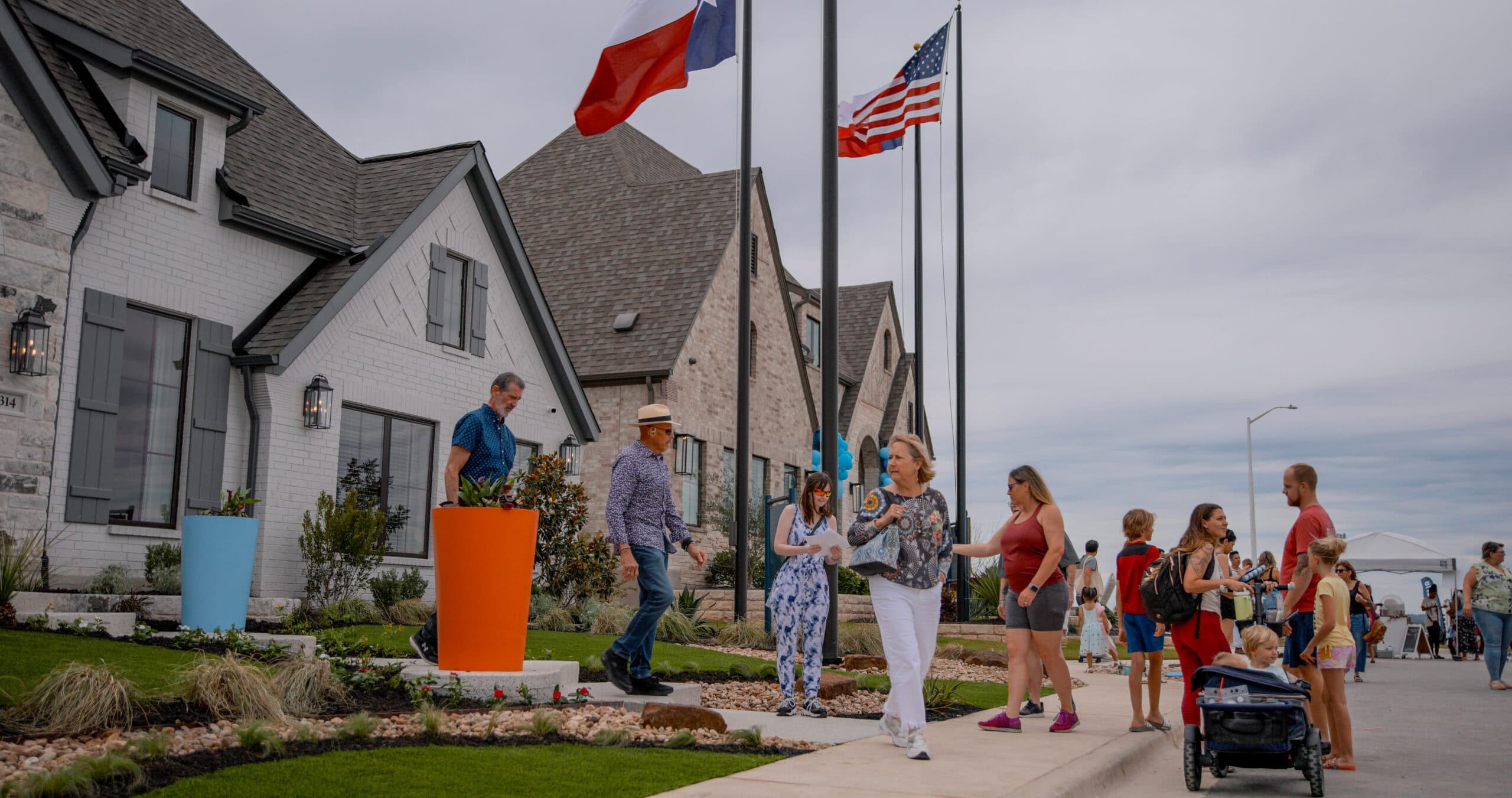 Explore Year-End Incentives and New Homes in Mayfair - Mayfair